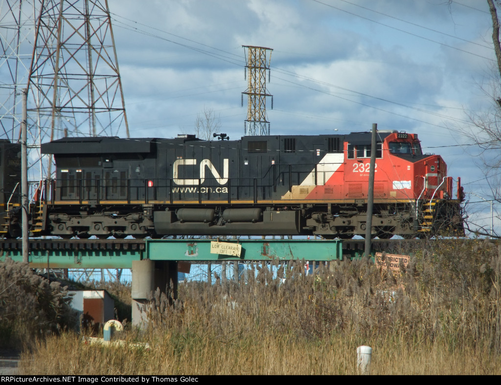 CN 2322